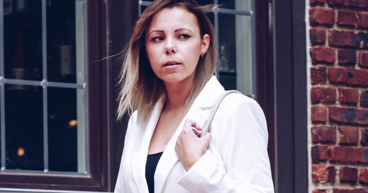 Alexandra ma ilyen elegánsan indul az üzleti megbeszélésre - Glamour