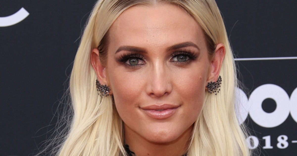 Ashlee Simpson az éj királynője volt a Billboard gálán - Glamour