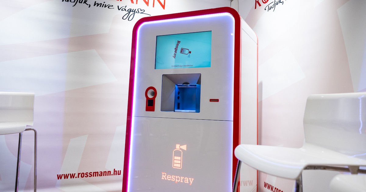 Magyar fejlesztésű dezodor utántöltő automata a Rossmann üzleteiben ...