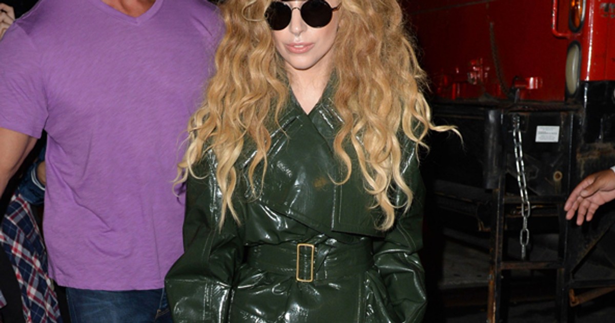 Lady Gaga most hosszú loknikkal borzolja a kedélyeket - Glamour